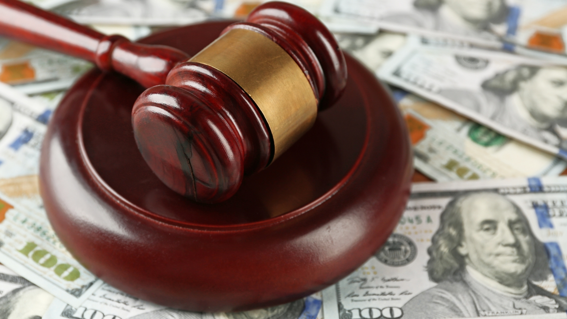 How Contingency Fees Work in Personal Injury Cases | Roberts Markland LLP